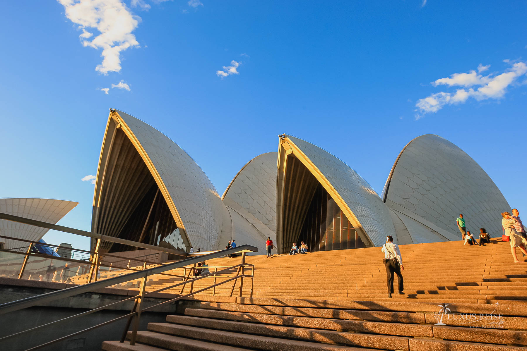 pureTRAVEL.tv - Luxury Travel Magazine - Hotels, Airlines, Scenic Spots